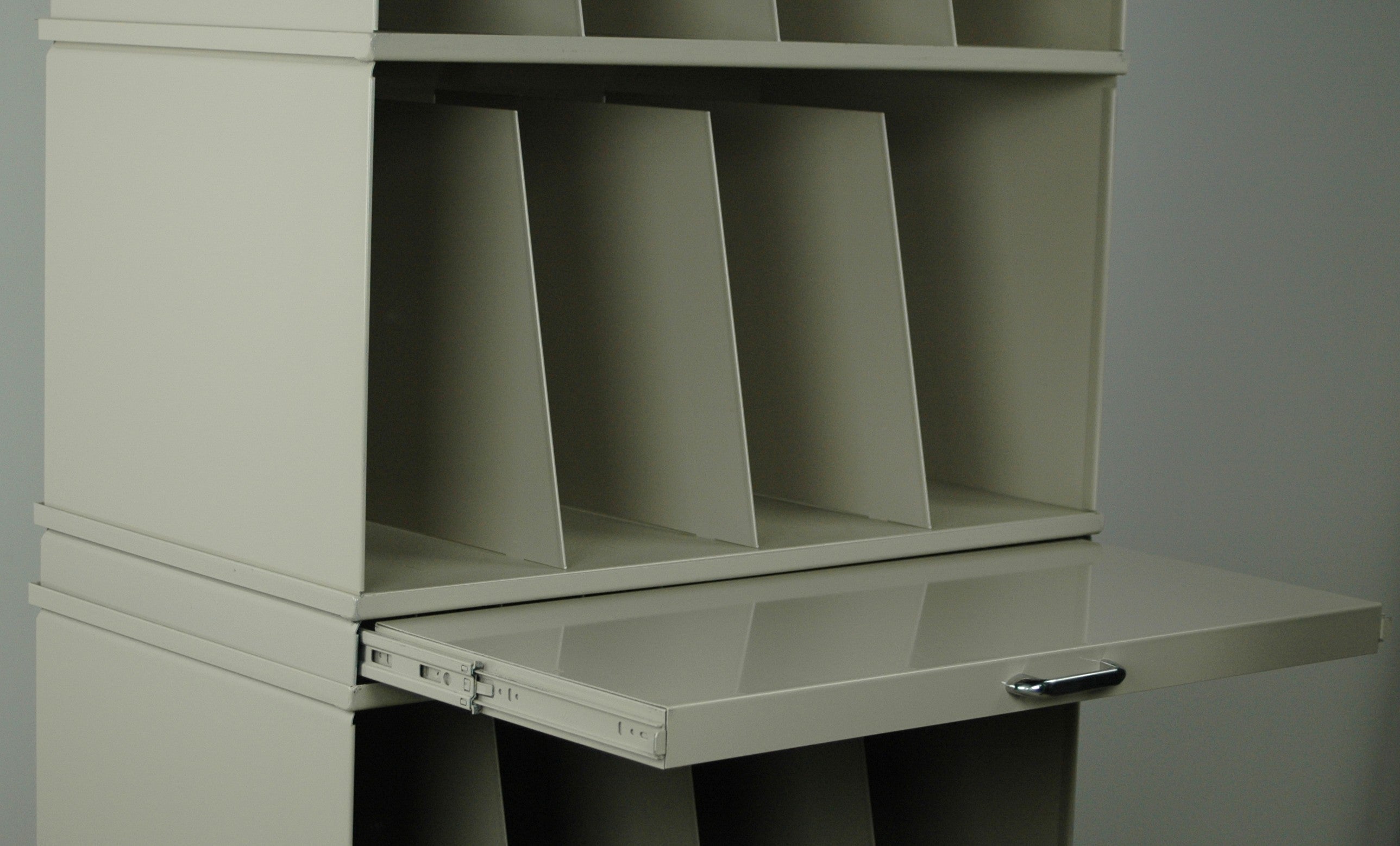Stackbin® X-Ray Pull-Out Writing Surface
